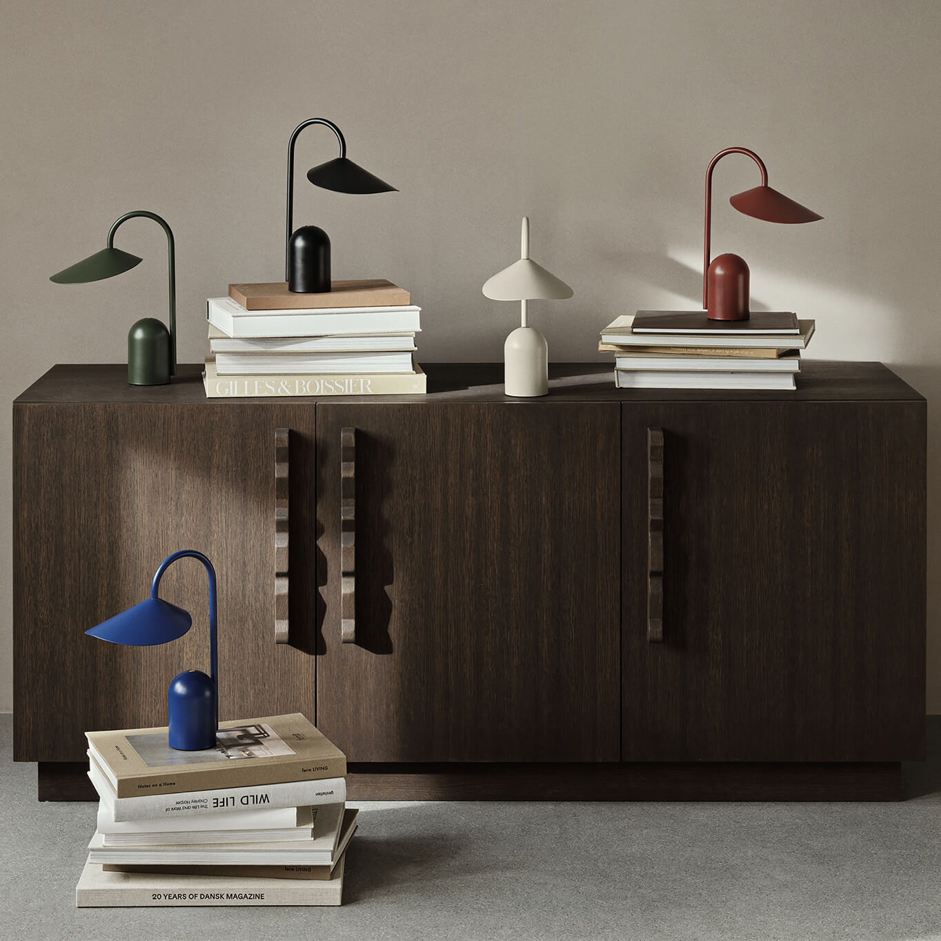 Meuble de rangement UNDA Chêne Teinté Foncé FERM LIVING | SILVERA