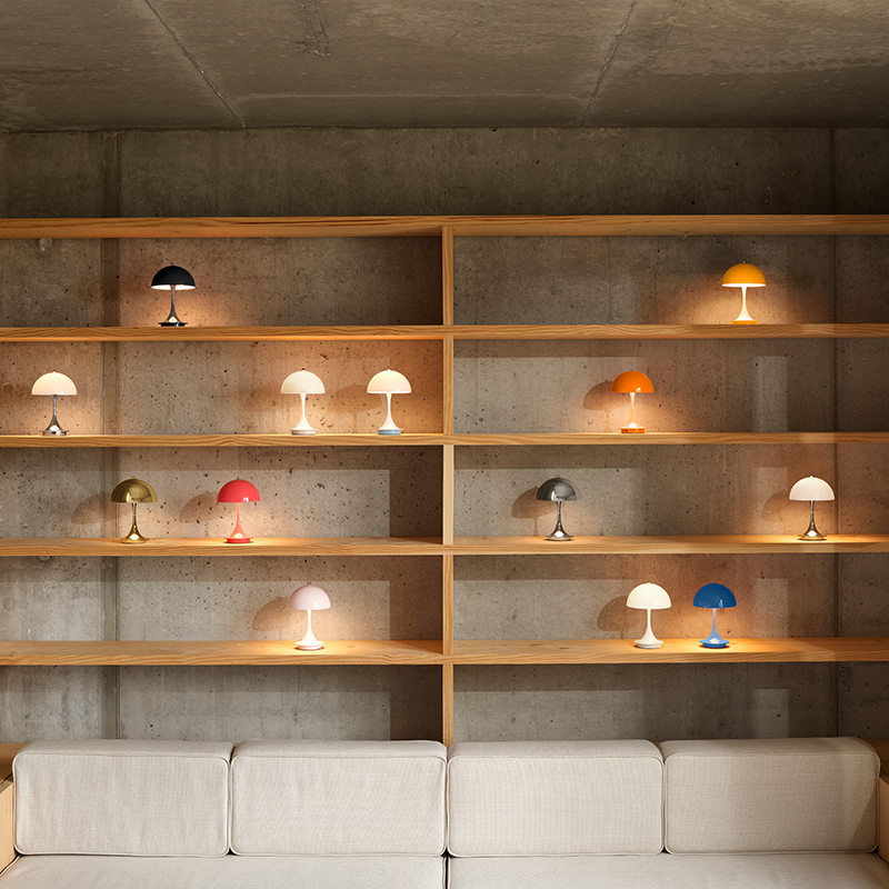 Lampe sans fil PANTHELLA 160 PORTABLE V3 Chrome LOUIS POULSEN | SILVERA